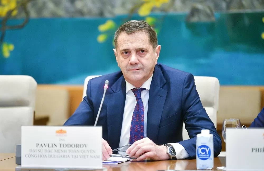 Bulgaria committed to strengthening traditional friendship with Vietnam: Diplomat