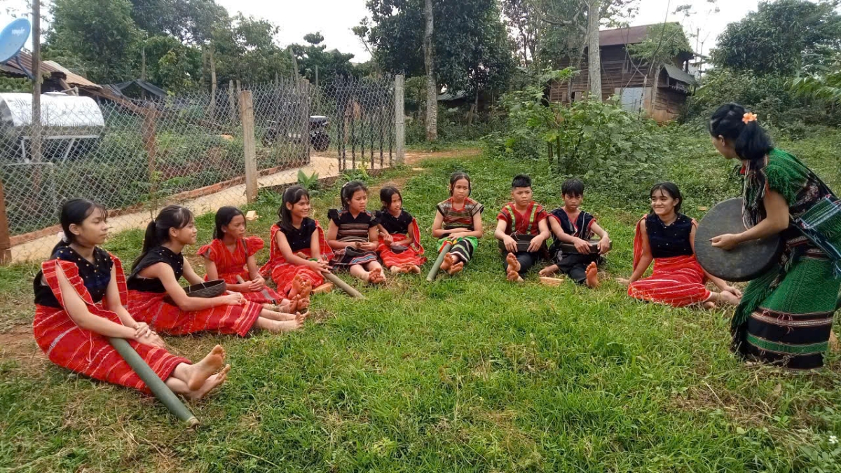 Every note of the Prak Gong tells the Mnong’s story