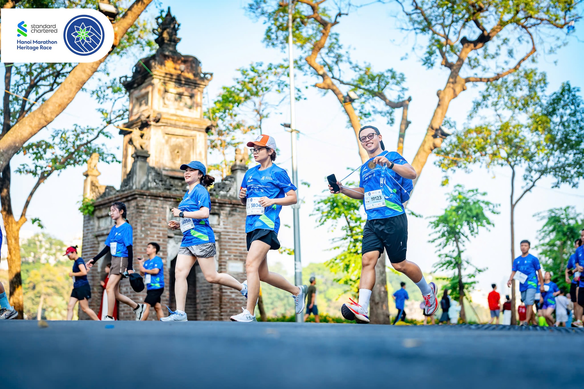 Start des Standard Chartered Marathons Hanoi Heritage 2025