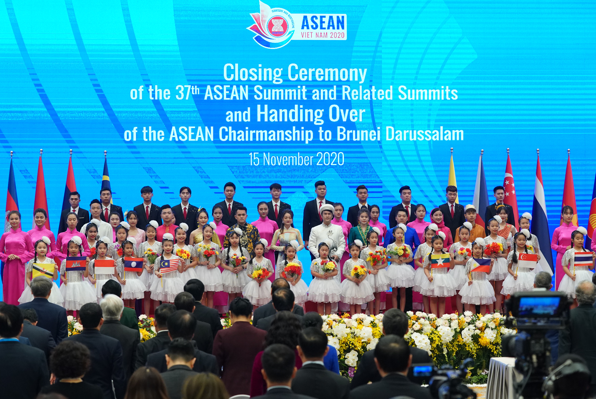 37th ASEAN Summit wraps up with record number of documents adopted