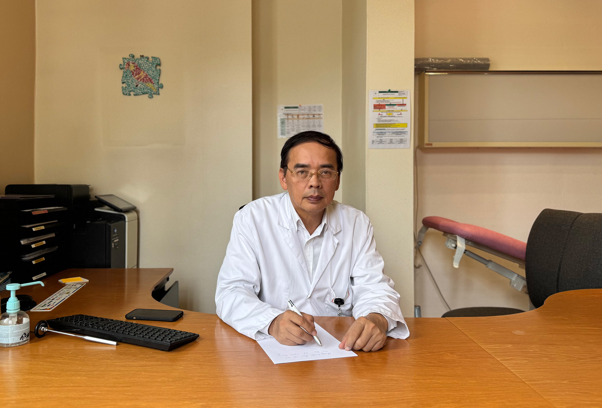 Vietnamese intellectuals in France pin hopes on 14th National Party ...