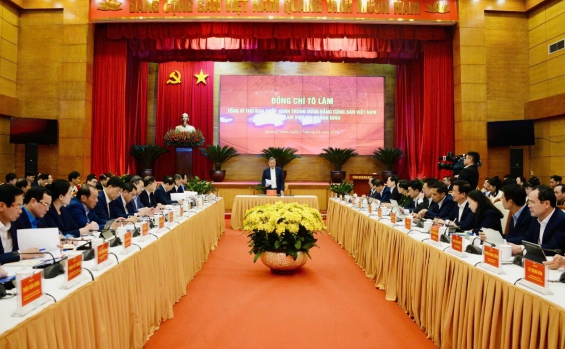 Party chief calls on Quang Ninh to move fast on green, digital development