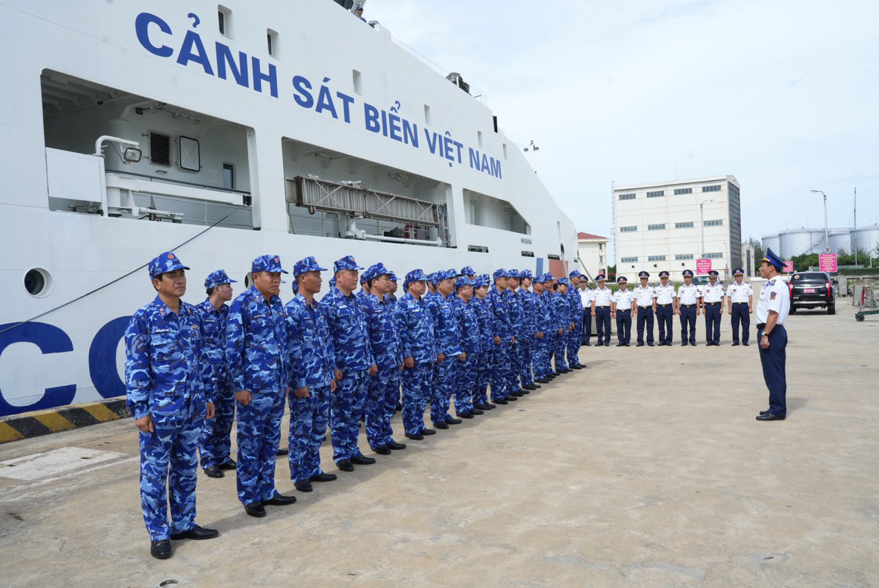 Vietnam Coast Guard vessel visits Philippines